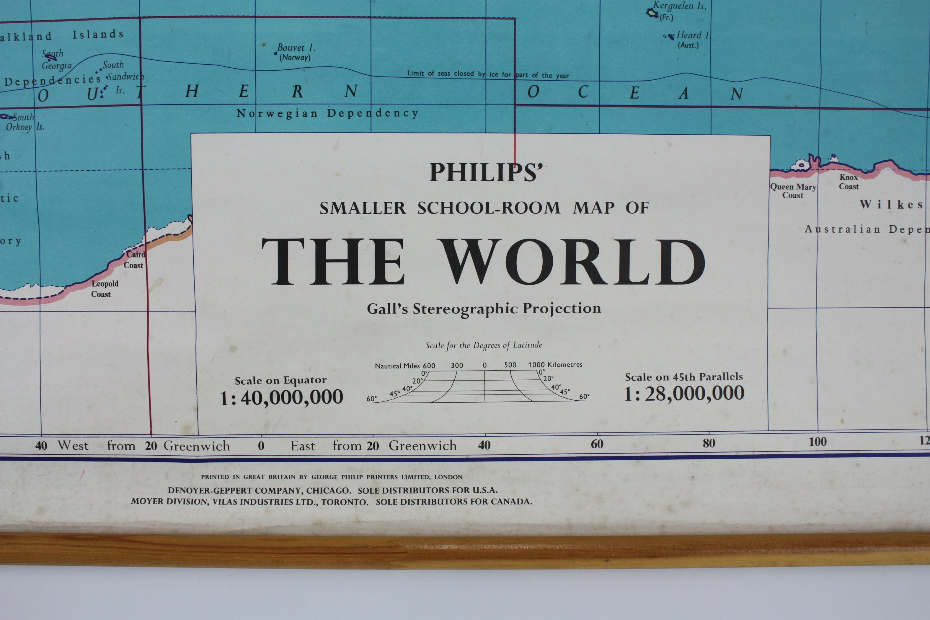 Philips' Smaller School-Room Map of The World, 112cm x 90cm, 1969 ...